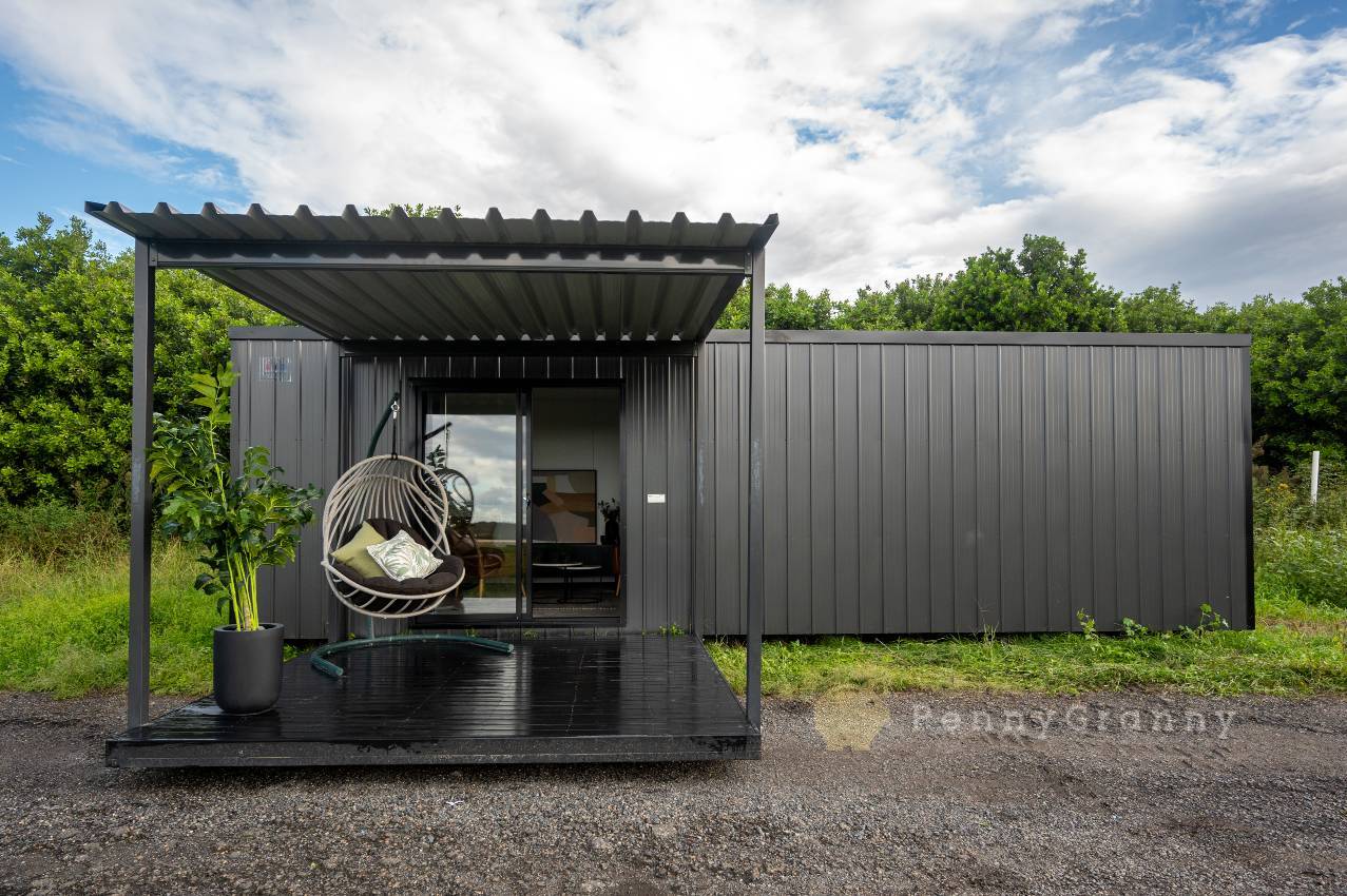 The Sophie - 1 Bedroom Portable Cabin Hire - PennyGranny™